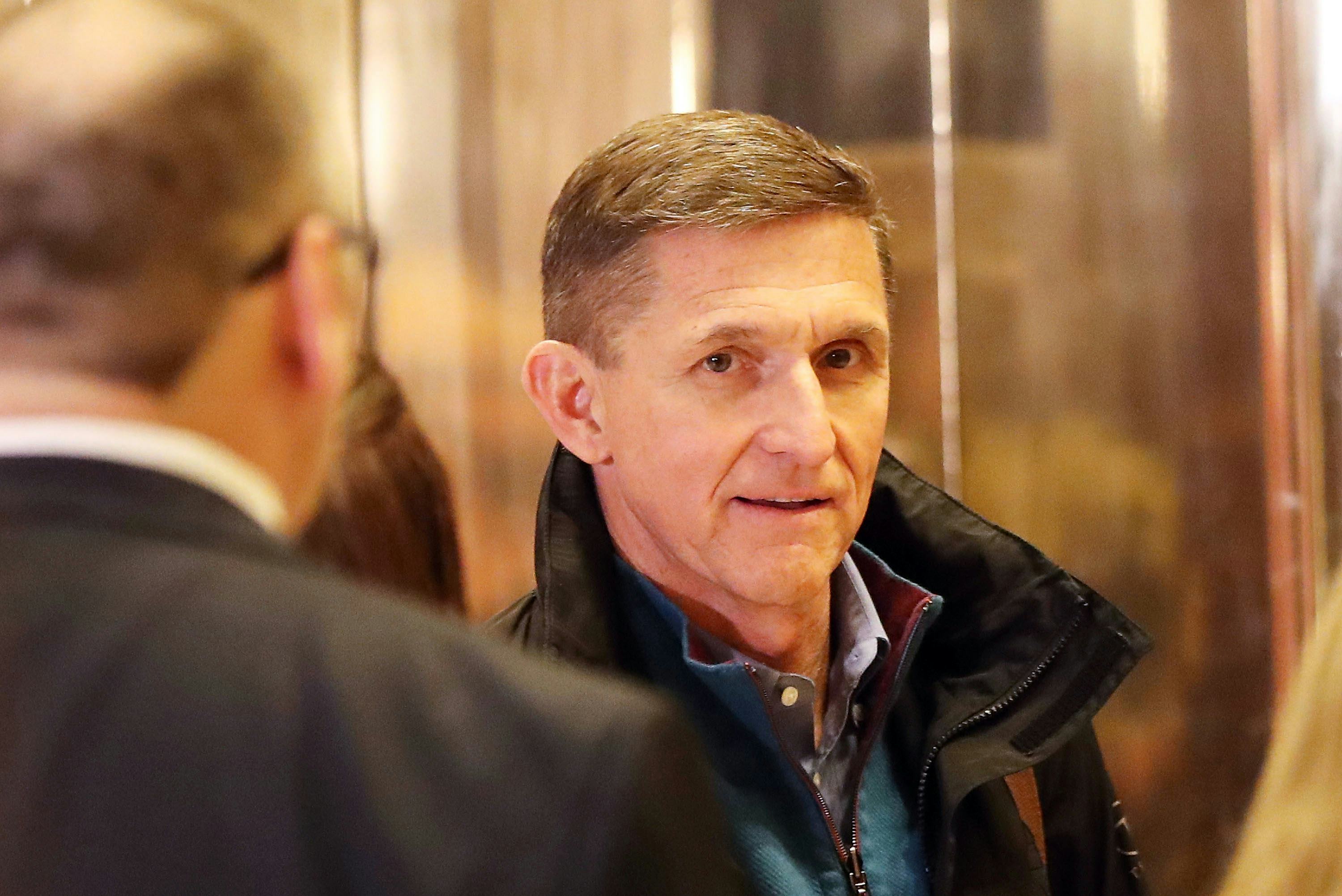 Yes, Michael Flynn Jr.'s "Pizzagate" Tweet Should Matter To Donald Trump