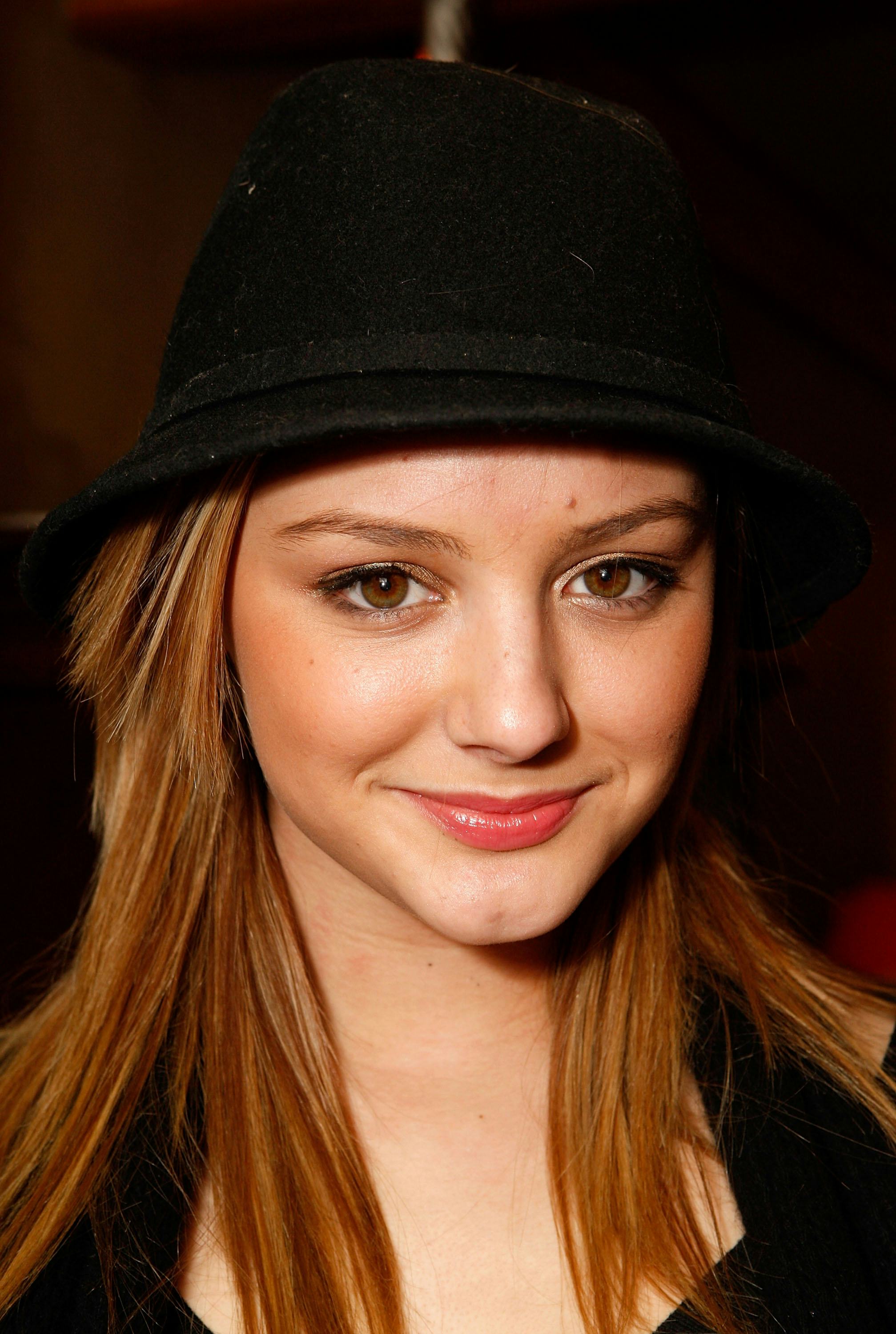 Who Plays Sherry On ‘The Walking Dead’? Christine Evangelista Has A New ...