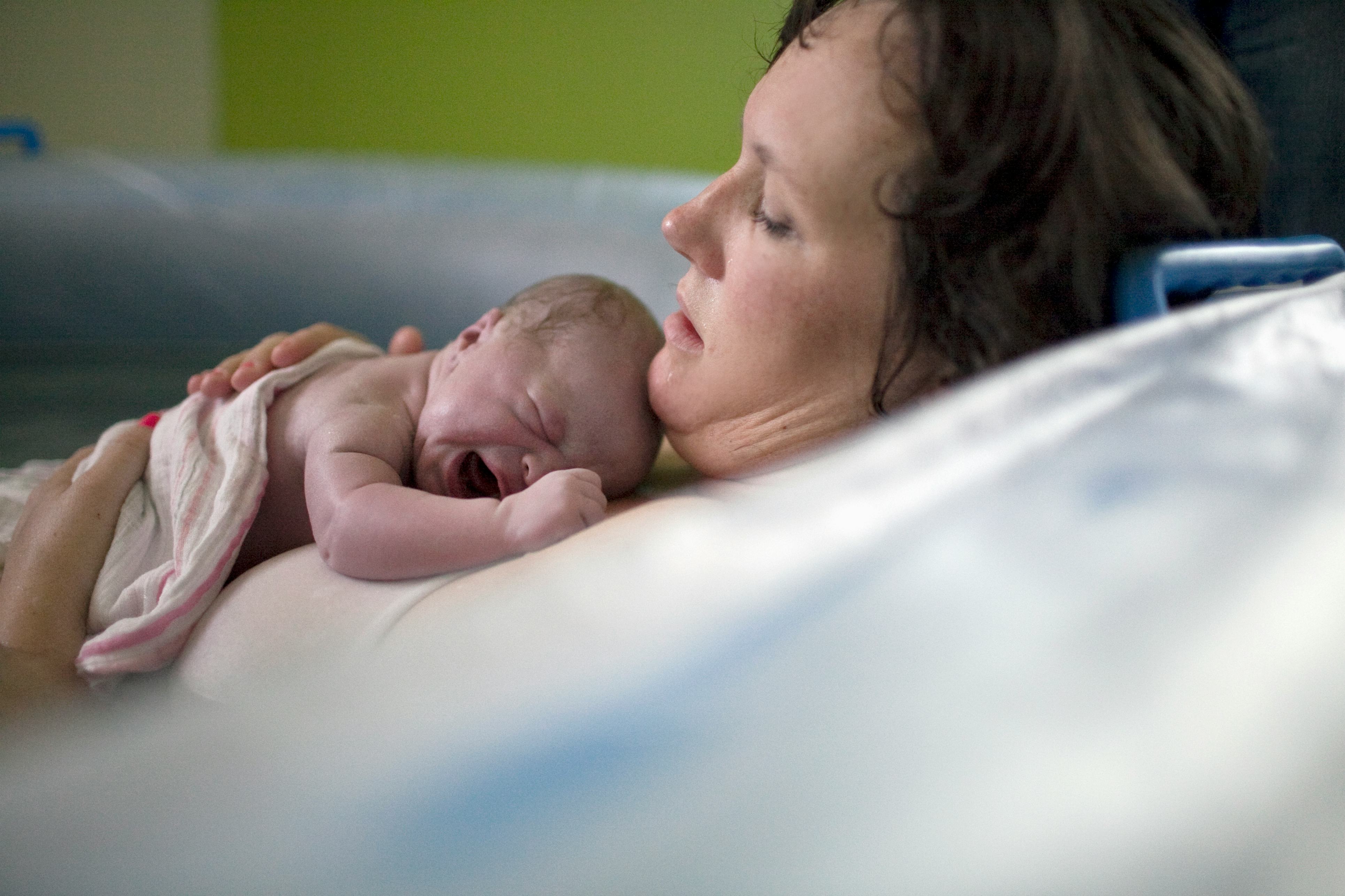 What Is A Birth Center? 5 Reasons To Consider One For Your Delivery