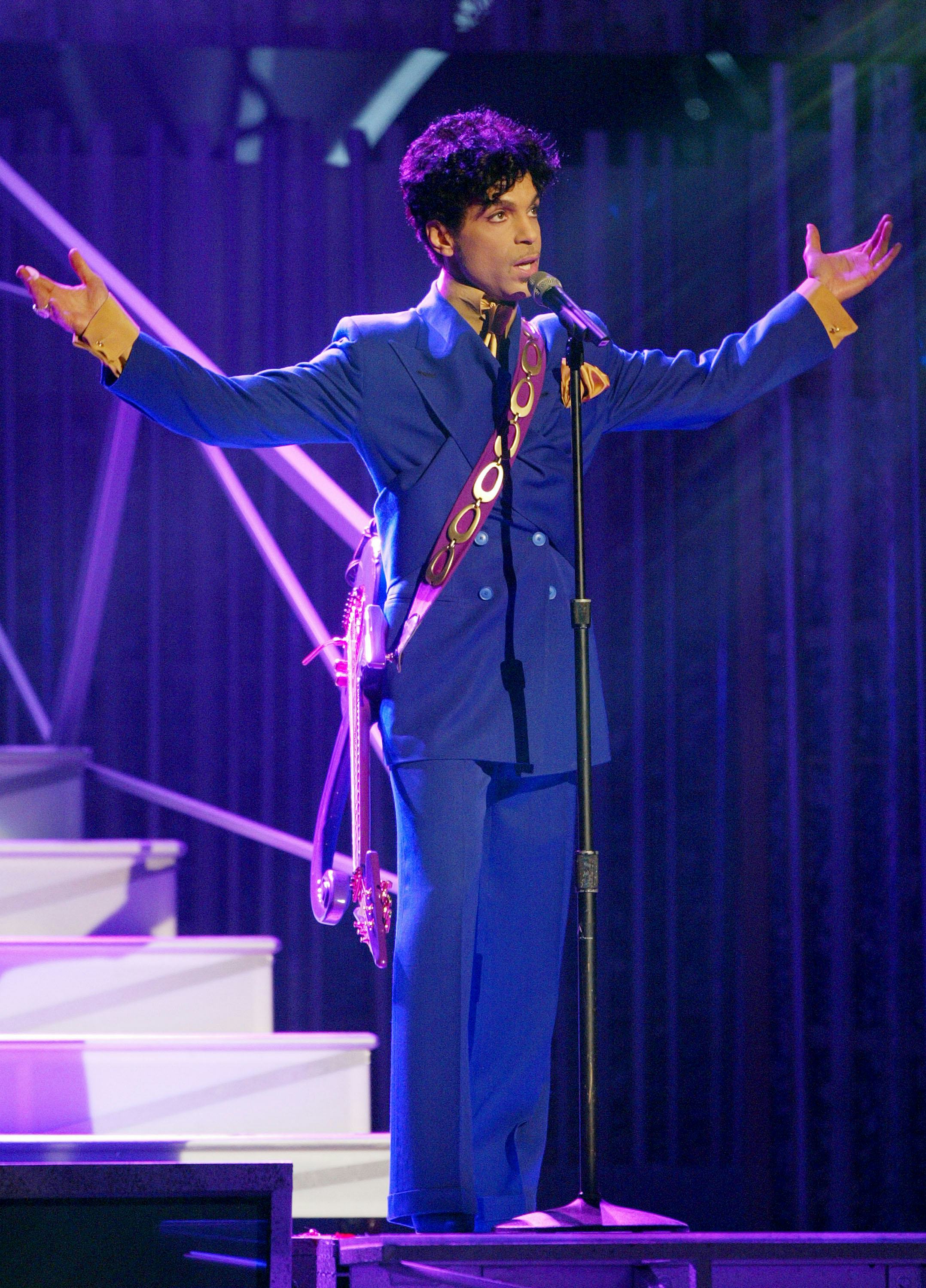When Did Prince Become A Jehovah's Witness? He Was Heavily Involved ...