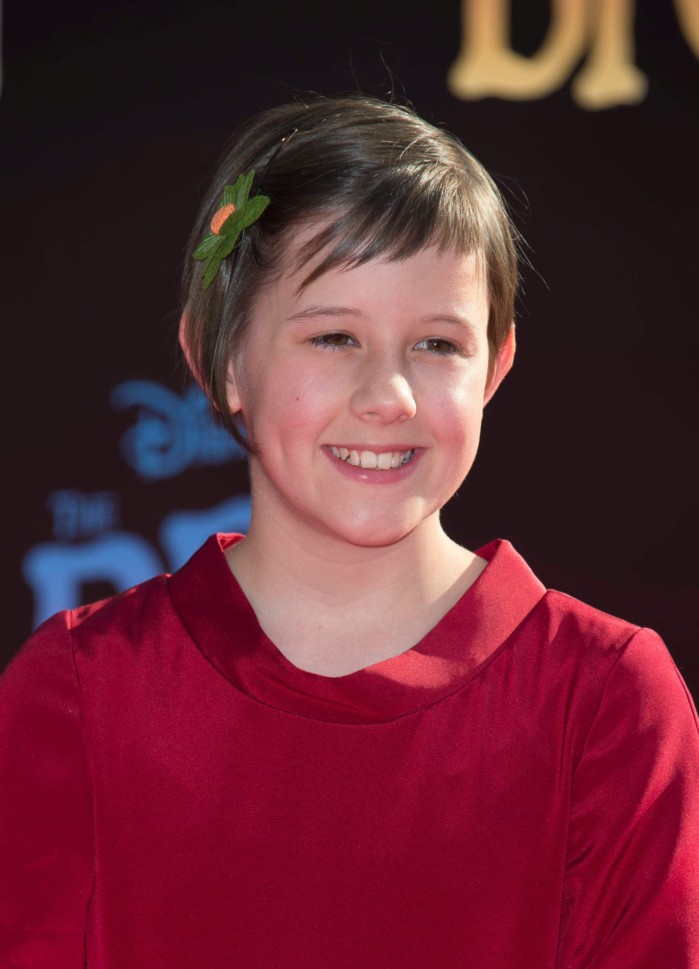 Who Is Ruby Barnhill? The Actor Playing 'The BFG's Sophie Is New To The ...