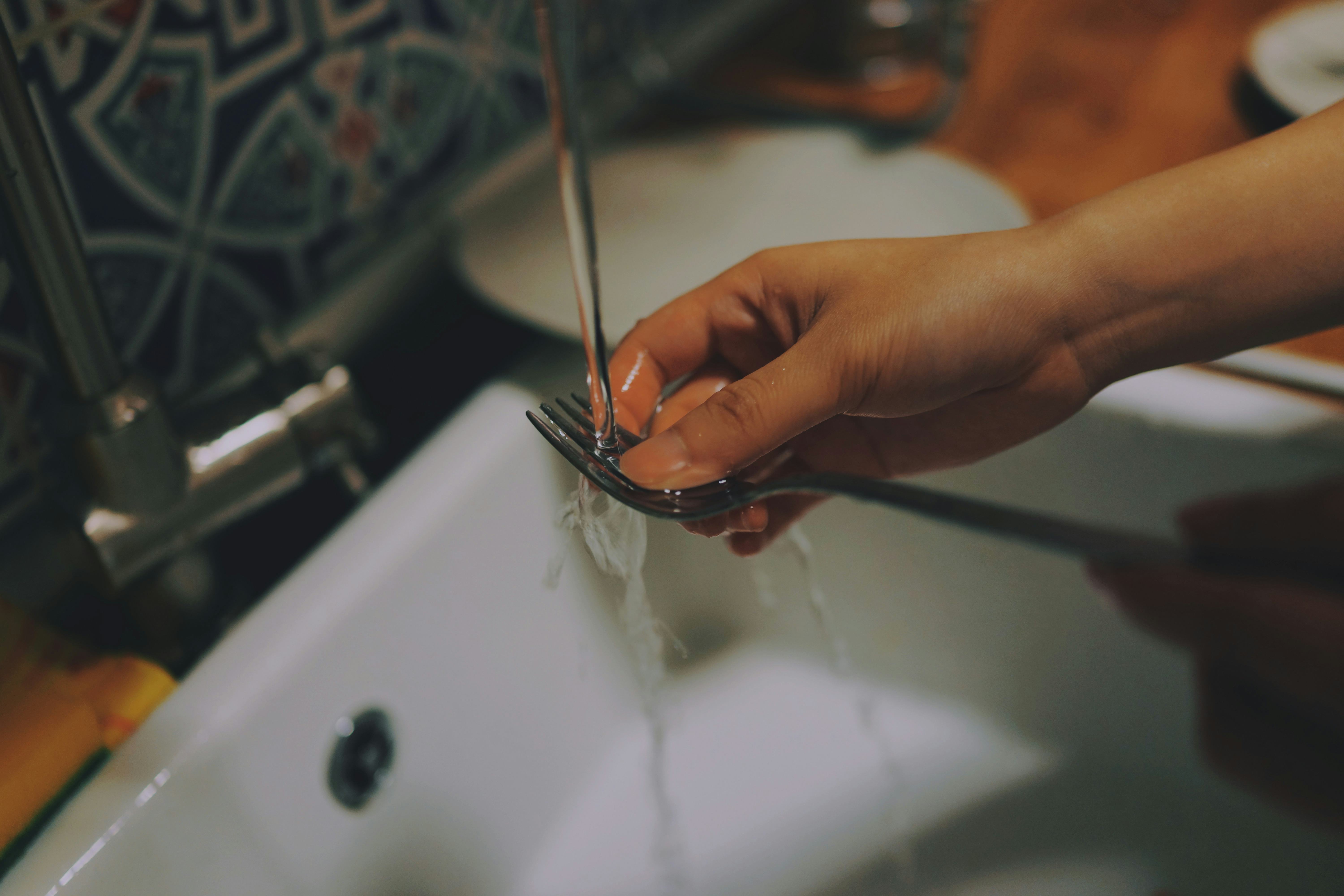 9 Subtle Symptoms Of OCD, Because It Isn't All About Excessive Hand-Washing