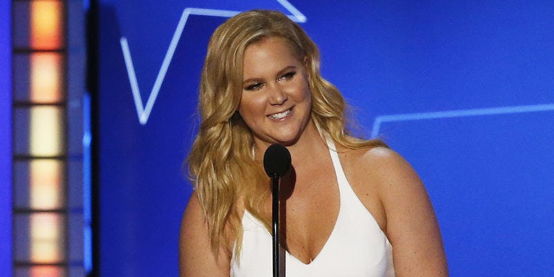 Amy Schumer Did The Sweetest Thing Ever For Her High School Friends