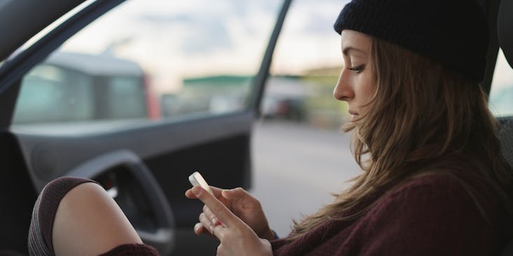 Texting In A New Relationship Says Everything About Your Connection ...