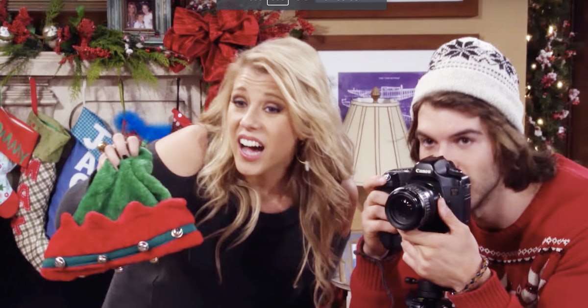 Clues That Jimmy Gibbler And Stephanie Tanner Are Dating From Fuller House Season 2 Trailer