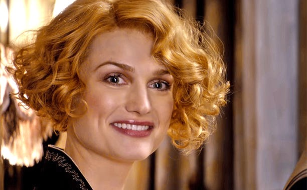 Queenie Is 'Fantastic Beasts' Breakout Character & Actor Alison Sudol ...
