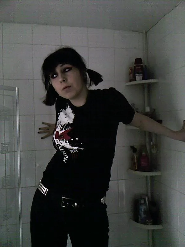 9 Emo Fashion Items That Are Still In Style In 2015