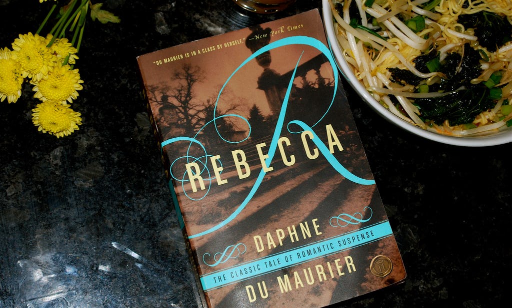 9 Classic Gothic Novels That Will Get You Into The Halloween Spirit