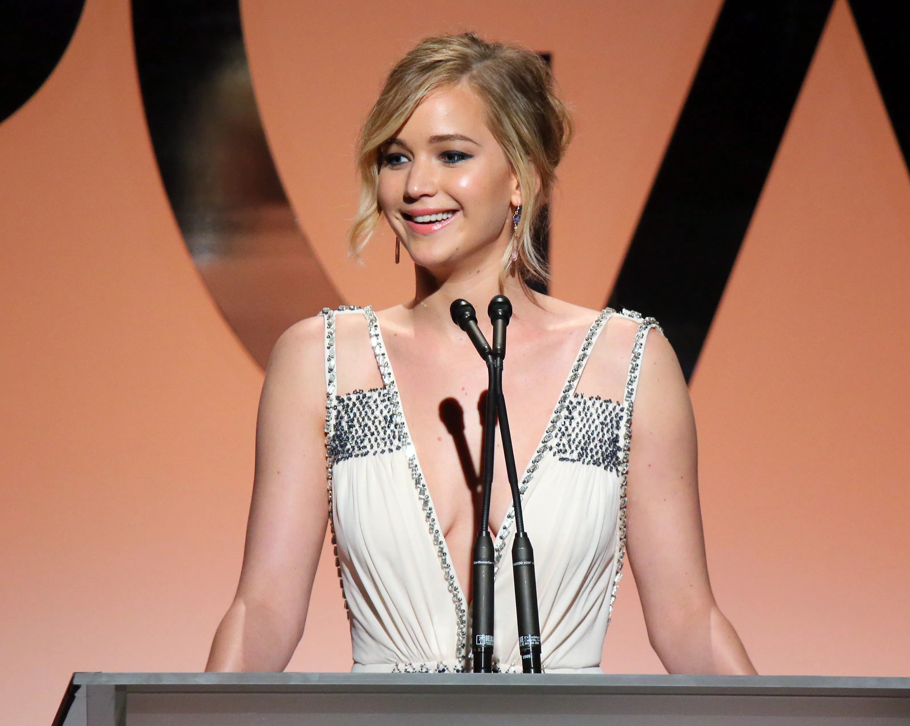 Jennifer Lawrence, Ed Sheeran, & 6 More Celebs Who Love Talking About Poop