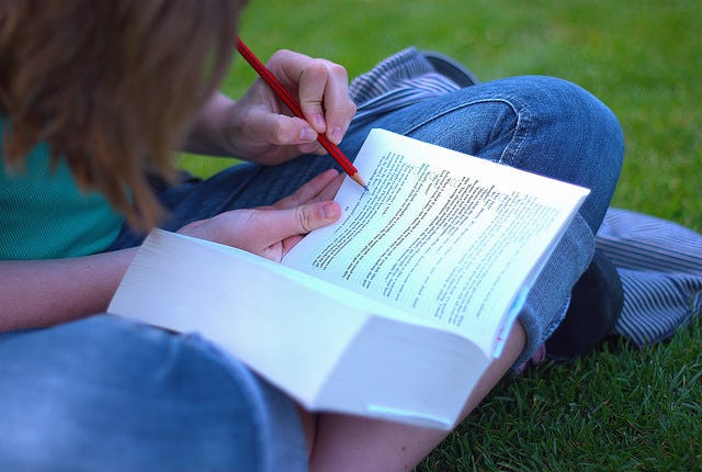 Here's How I Finally Read 'Infinite Jest' And How You Can, Too