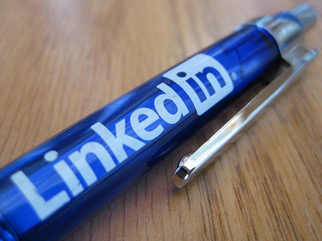 The Best LinkedIn Profile Photos Are "Slightly Happy," And Here Are 5 ...