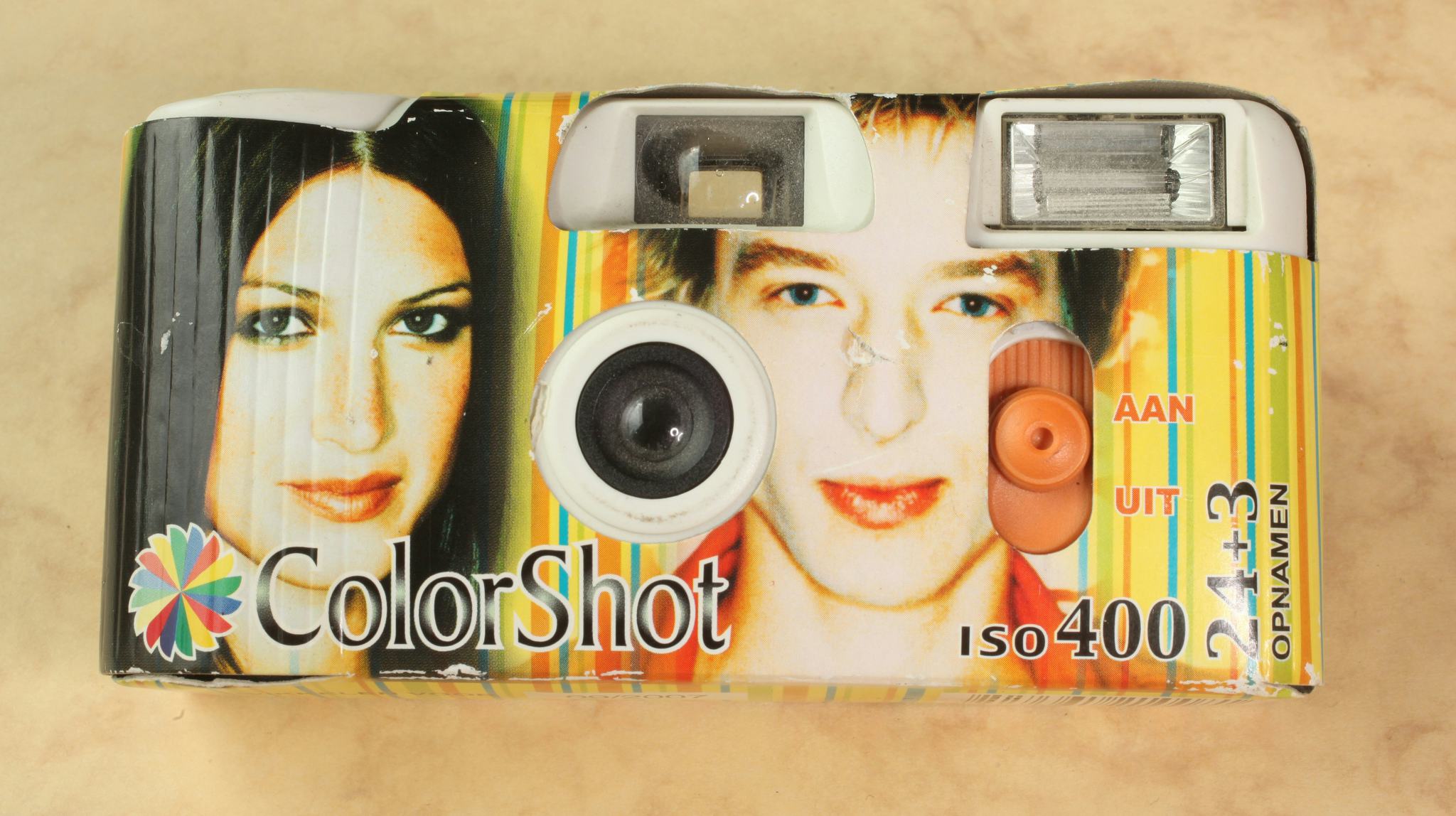 8 Typical '90s Photos Everyone Took (With Their Trusty Disposable ...