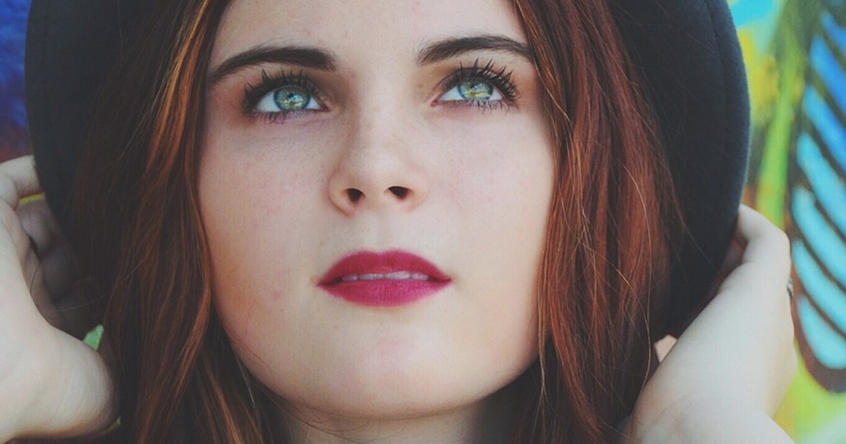 How To Wear Foundation With Dry Skin So Your Face Looks Smooth And Flawless