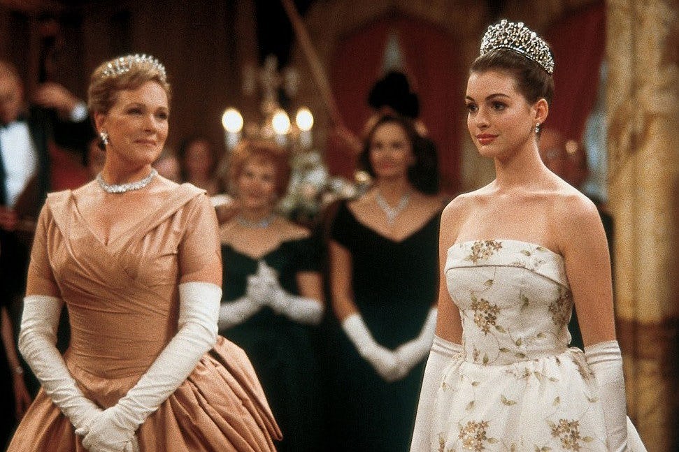 11 Early 2000s Prom Icons From Our Favorite Teen Movies & TV Shows — PHOTOS