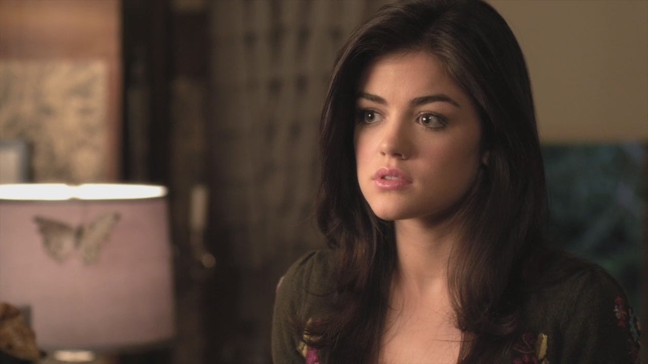 11 Times 'Pretty Little Liars' Aria Perfectly Represented Your College ...