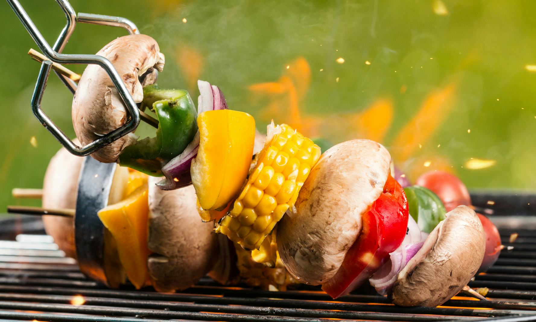 5 Grilling Hacks For Memorial Day To Help You Bring Out Your Inner ...