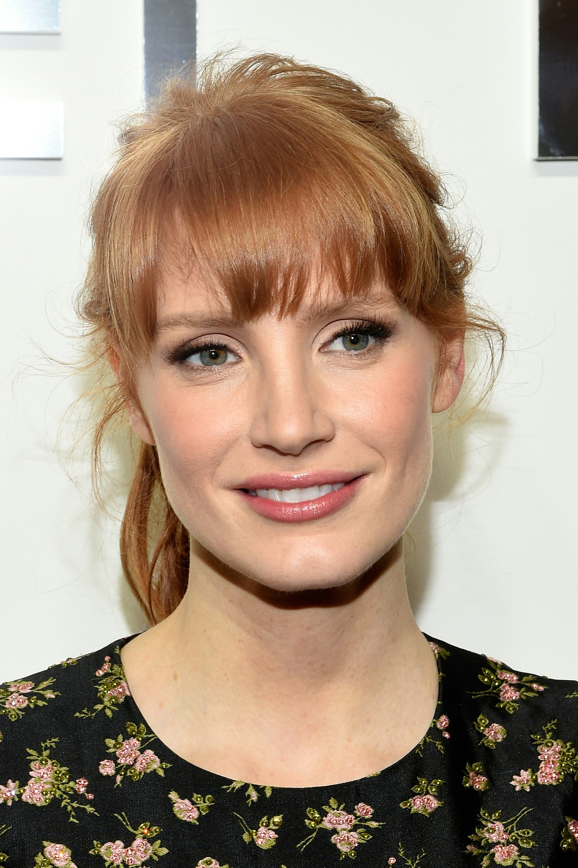 Jessica Chastain Bangs. | Ponytail hairstyles, Latest bob hairstyles ...