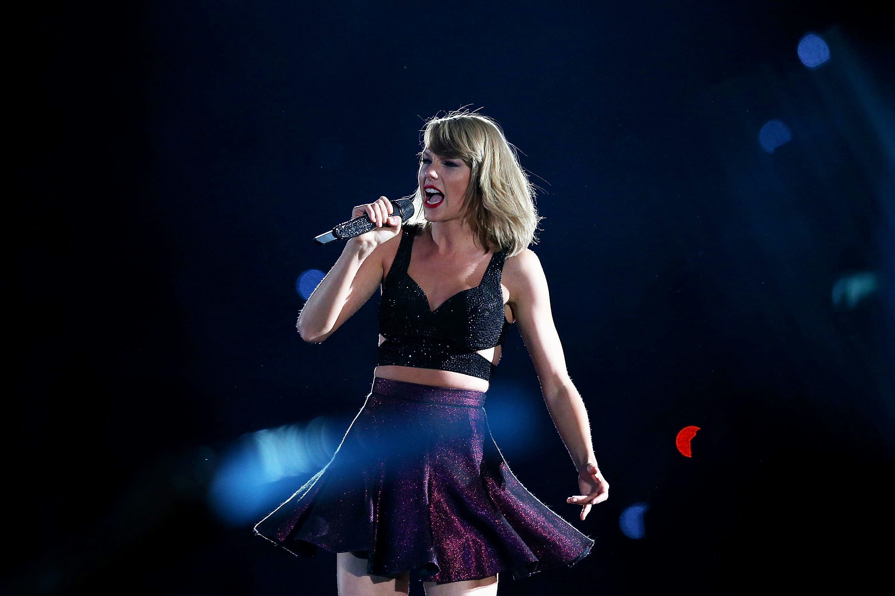 The Vines In Taylor Swift's "Out Of The Woods" Hide A Clever Easter Egg ...