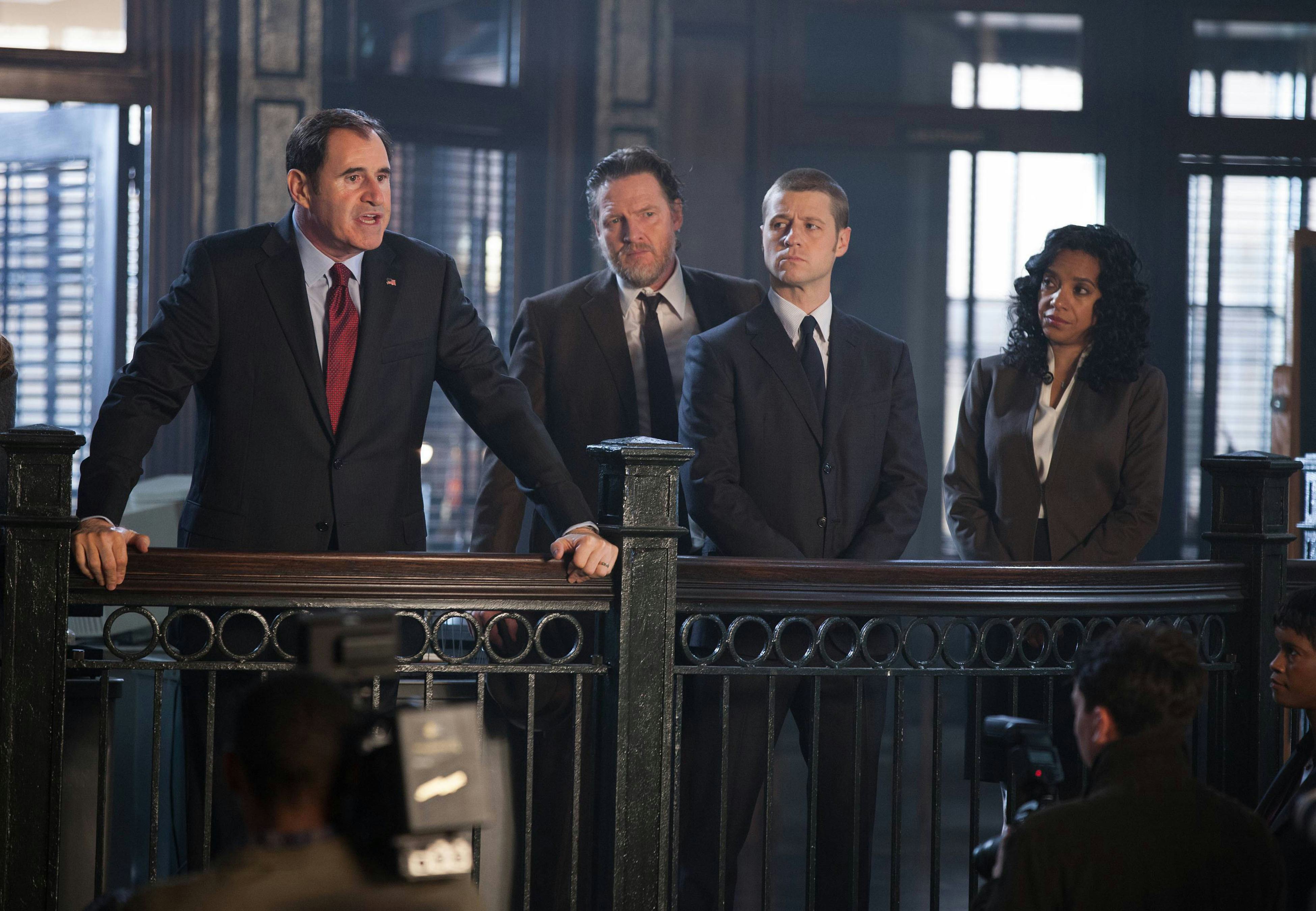 Who Plays 'Gotham's Mayor? Richard Kind Is A Character Actor & Friend ...