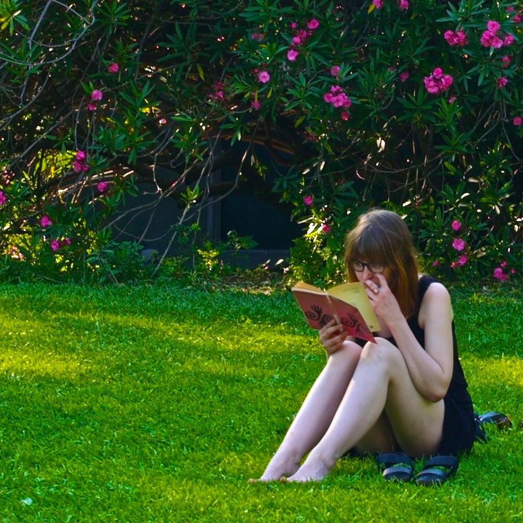 11 Beautiful Poetry Collections By Women Poets