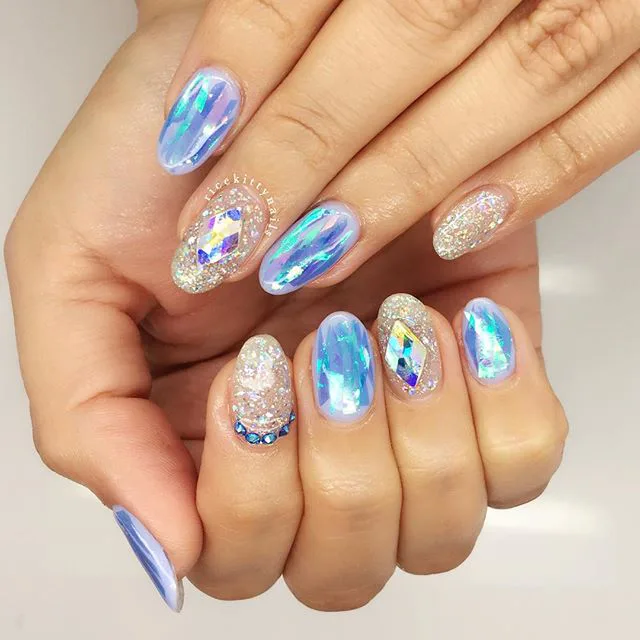 13 Unique Manicures To Inspire You To Rock Your Wildest Nails Yet — PHOTOS