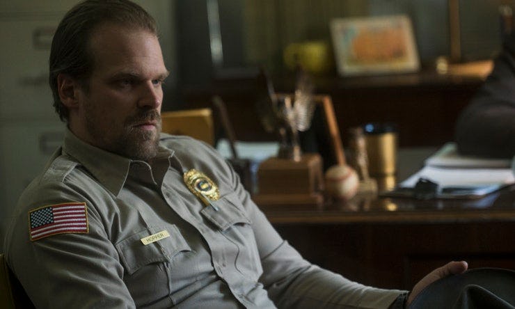 Hopper From 'Stranger Things 2' Has Fans Feeling An Unexpected ...
