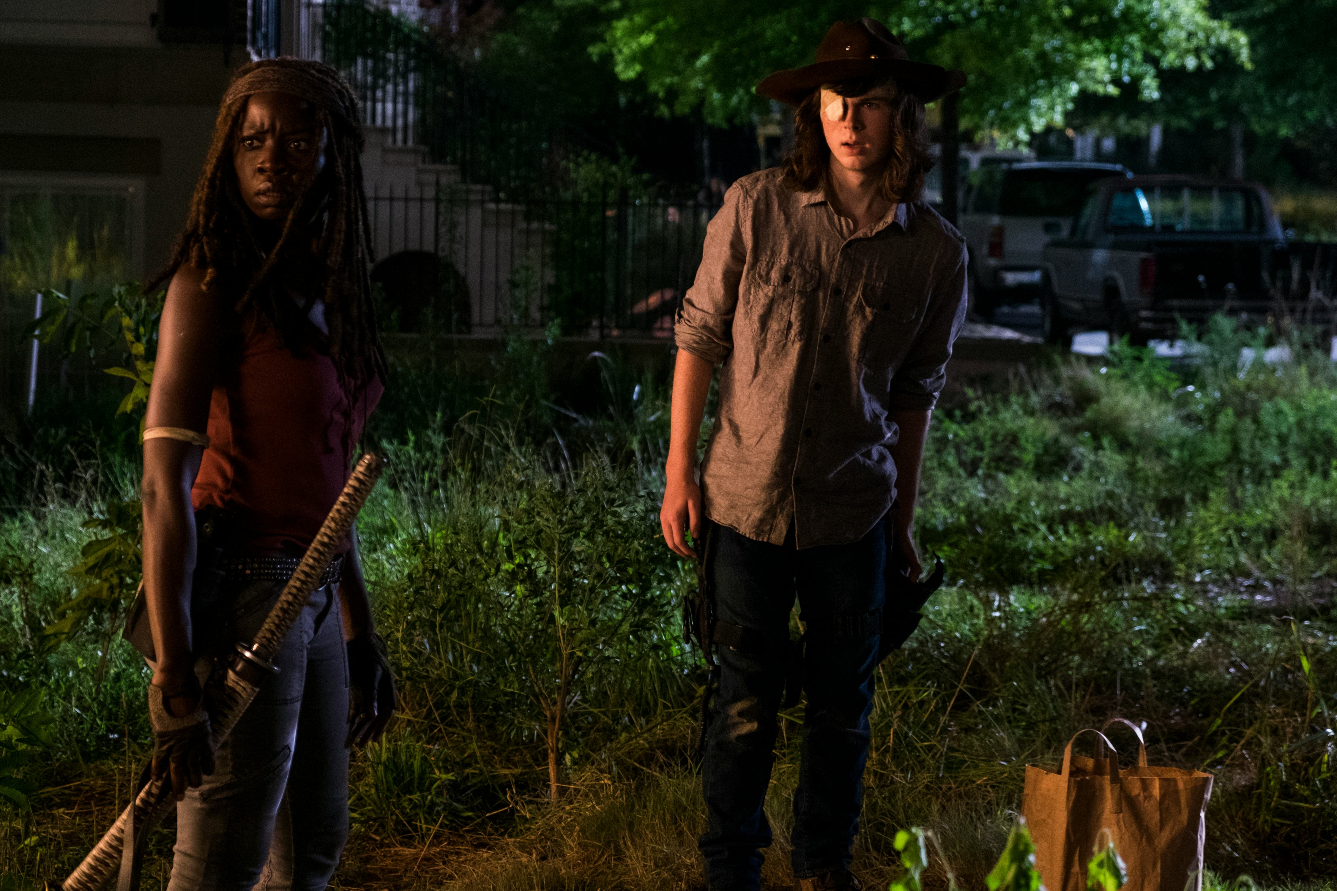 Carl Was Bitten On 'The Walking Dead' & His Family Is Devastated