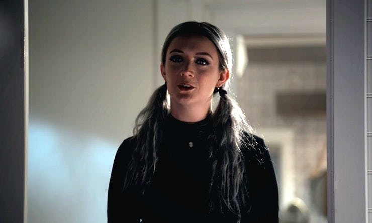 What's Up With Winter On 'AHS: Cult'? Billie Lourd's Character Is ...